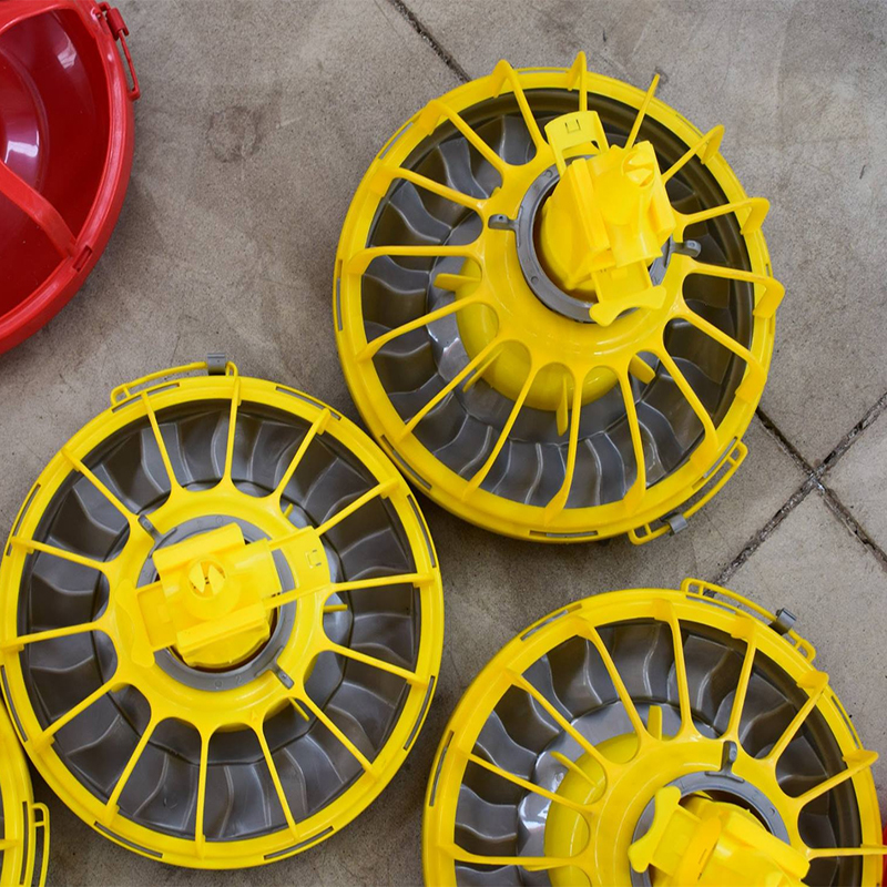 Automatic Feeder Pan Chicken Broiler Feeder Pan of Poultry Farming ...